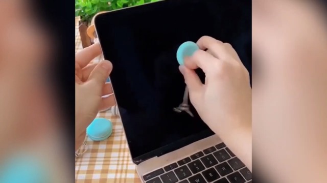 Watch Macaron Phone Screen Cleaner on Amazon Live