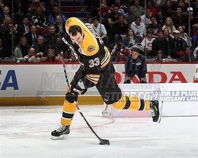 Amazon.com: Zdeno Chara Boston Bruins flex stick slap shot 8x10 11x14 ...