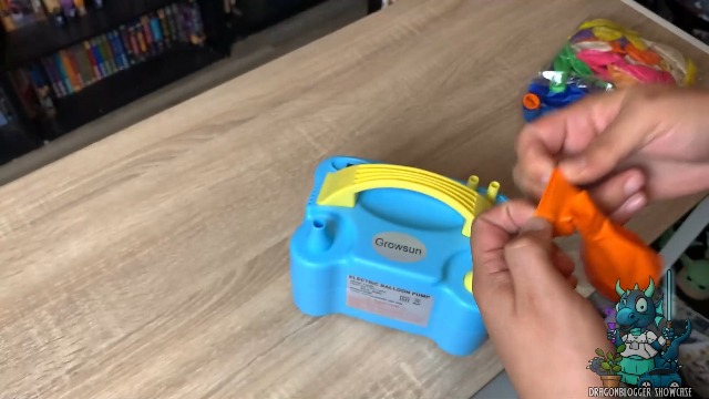 Watch Showcasing RUBFAC 120 Assorted Color 12 Inch Balloons on Amazon Live