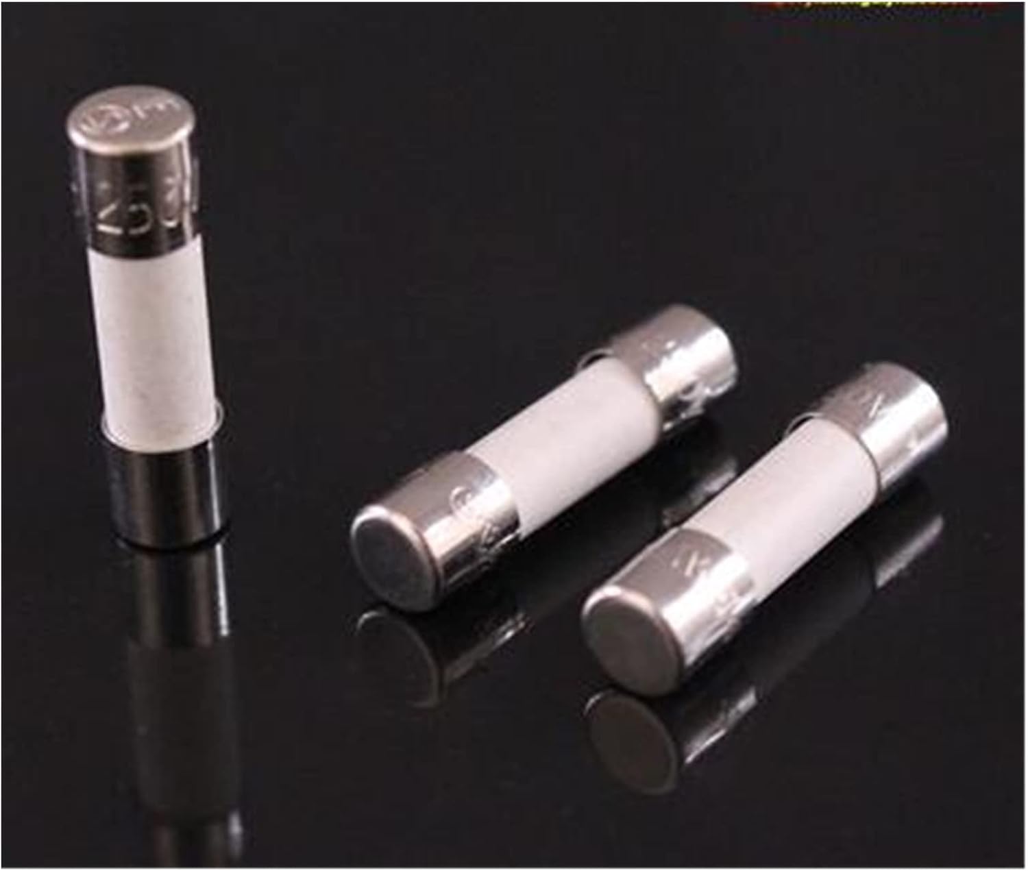 Amazon.co.jp: ヒューズ 0.1A 0.25A 0.5A 1A 1.5A 1.6A 2A 2.5A 3A 3.15A 4A 5A ...