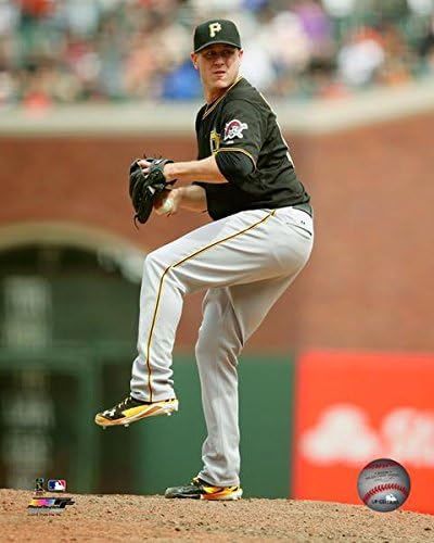 Amazon.com: Rob Scahill Pittsburgh Pirates 2015 MLB Action Photo (Size ...