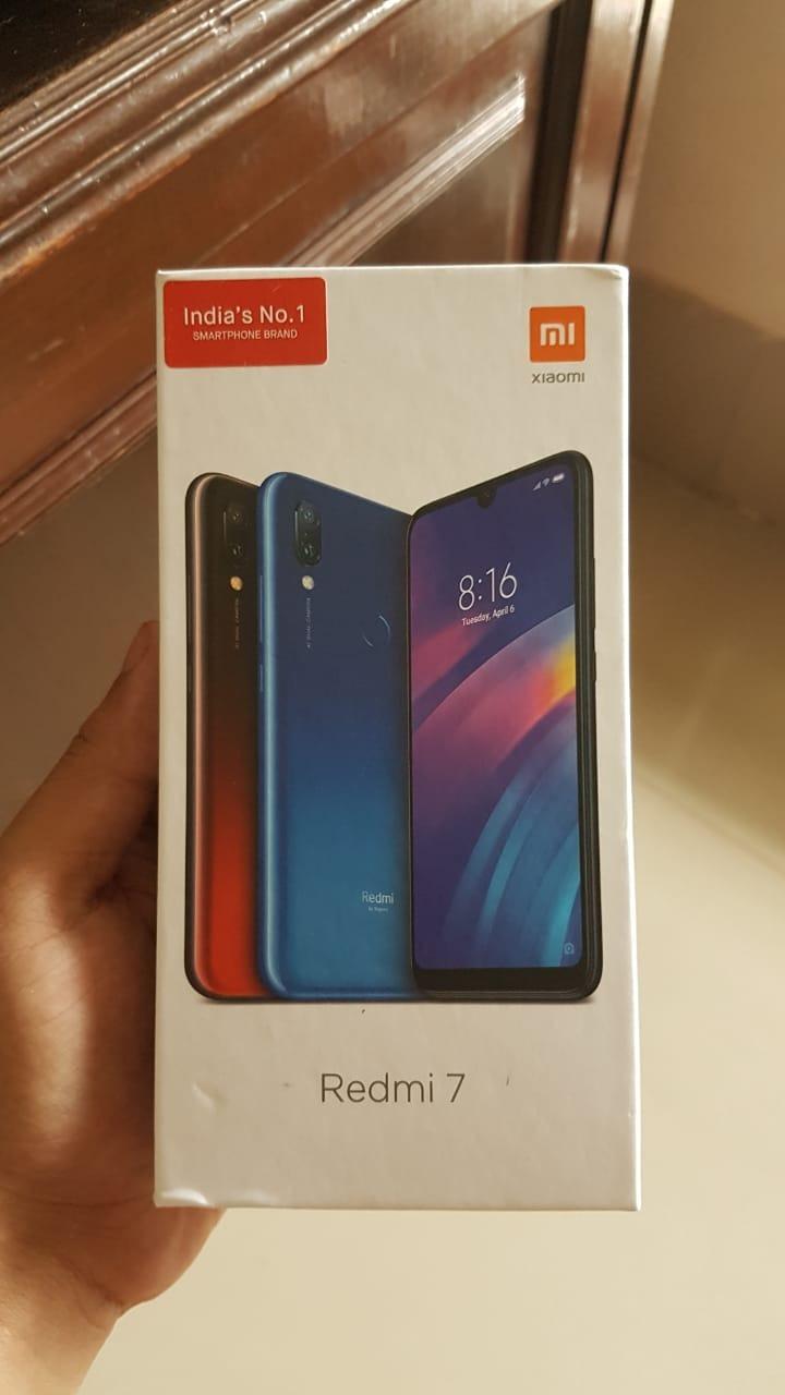 Redmi 7 (Lunar Red, 3GB RAM, IPS LCD Display, 32GB Storage, 4000mAH ...