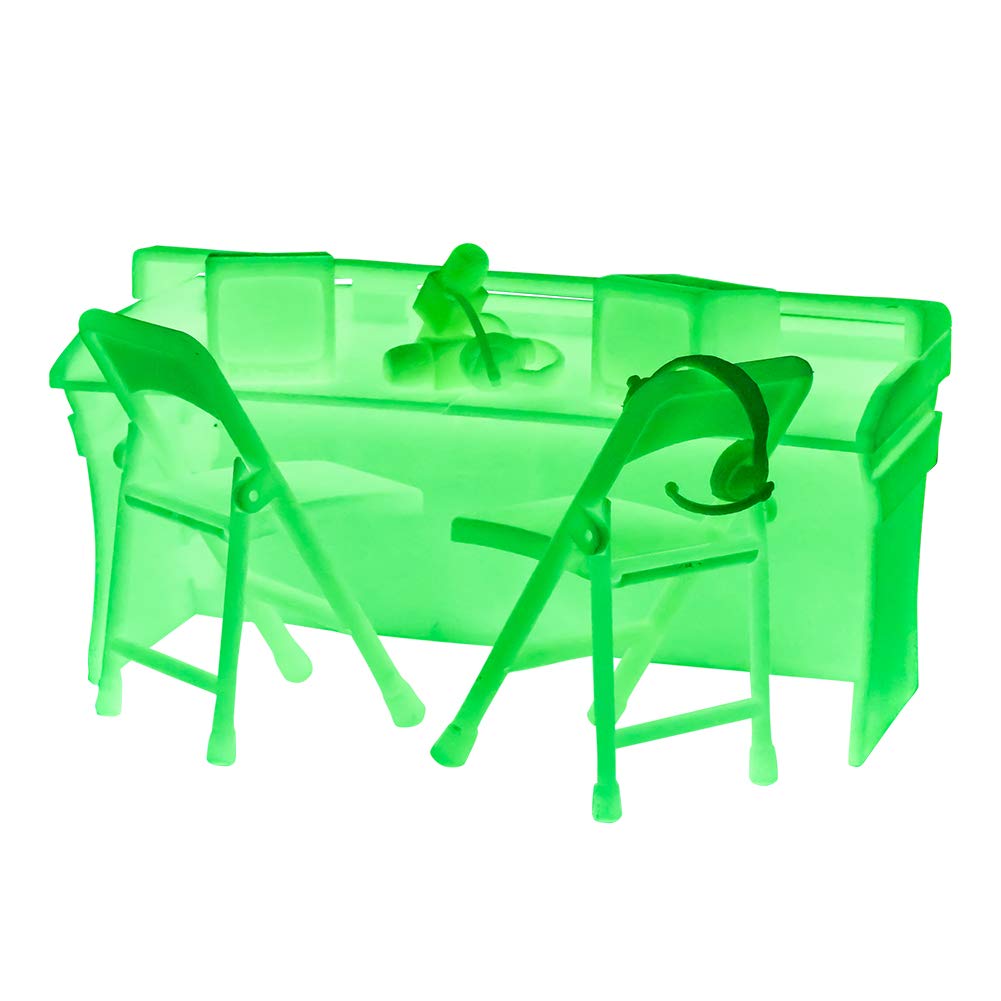 Amazon.com: Glow in The Dark Commentator Table Playset for Wrestling ...