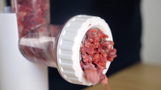 Watch Meat in a Clear Meat Grinder on Amazon Live