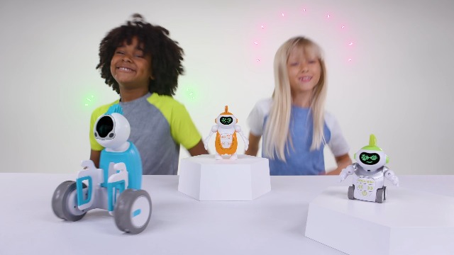Watch HEXBUG MoBots Commercial 2020 on Amazon Live