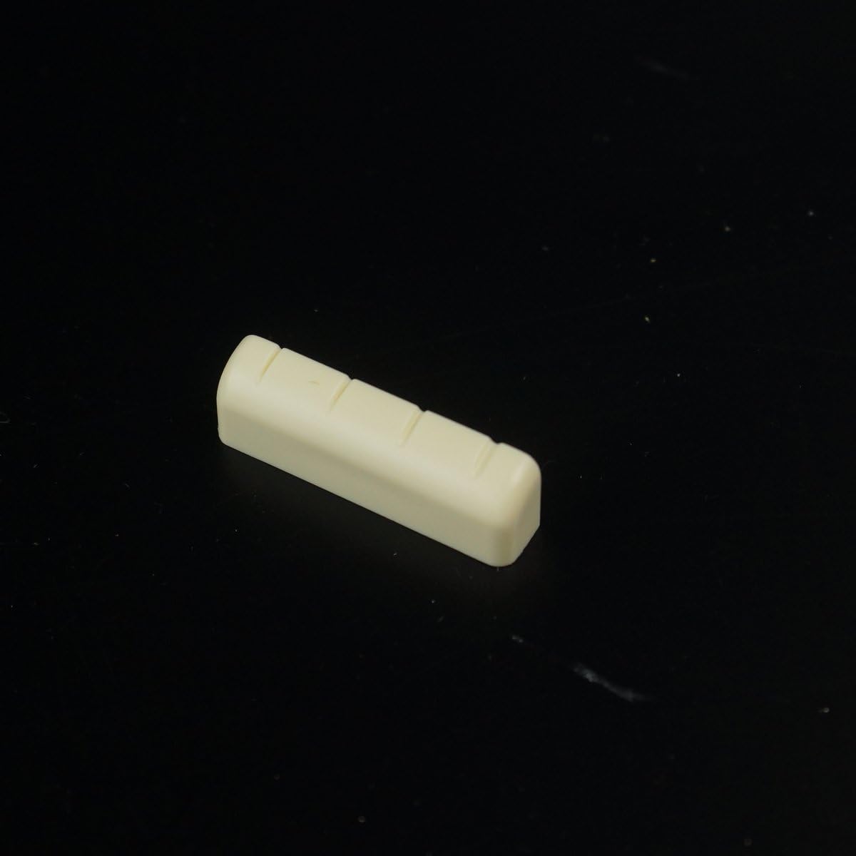 Amazon.com: Hardened plastic Banjo Nut For 4 or 5 String Banjos Slotted ...