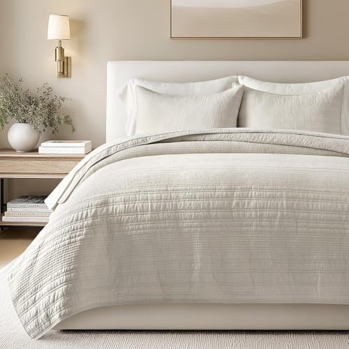 Best Modern Coverlets to Elevate Your Bedroom Aesthetic - Totally Reviewed