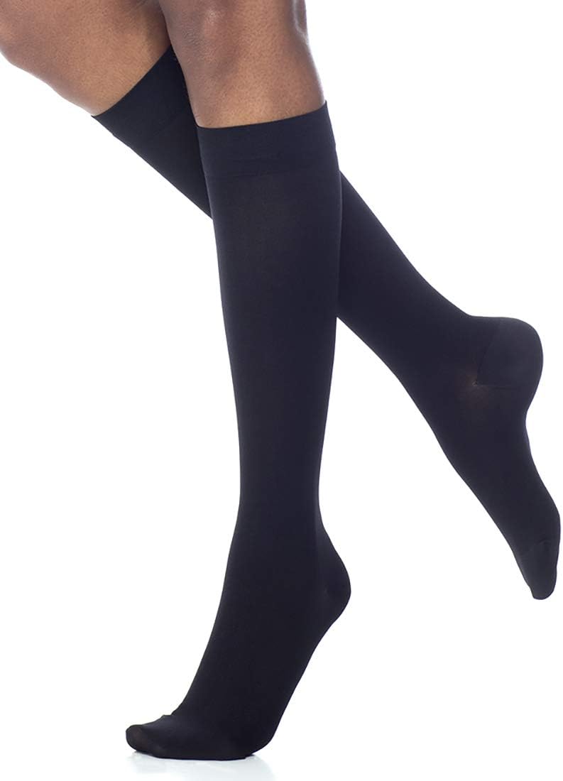 Amazon.com: SIGVARIS Women’s DYNAVEN Closed Toe Calf-High Socks 20 ...