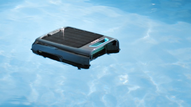 Watch Aiper Surfer S2 Solar Pool Skimmer on Amazon Live