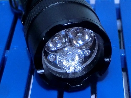 Amazon.co.jp: Energizer(エナジャイザー)タクティカルメタルライト LEDハンドライト 3ライトモード(明るさ最大 ...