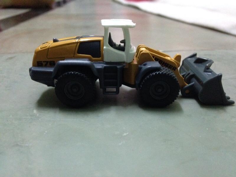 SIKU Liebherr Wheel Loader Toy Vehicle - Multi Color : Amazon.in: Toys ...