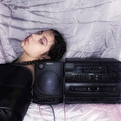 Écouter Биться par Marmy sur Amazon Music Unlimited
