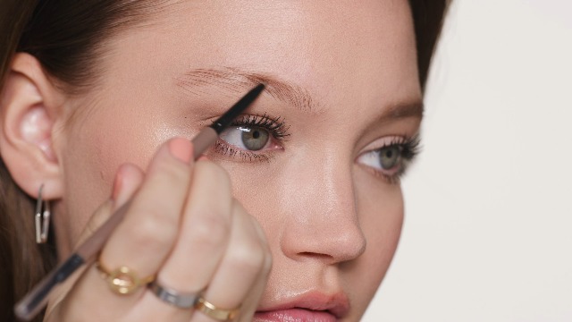 Watch Revlon ColorStay Micro Eyebrow Pencil on Amazon Live