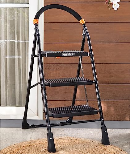 AmazonBasics Clamber - Foldable Step Ladder, Safety-Clutch Lock, Ribbed ...