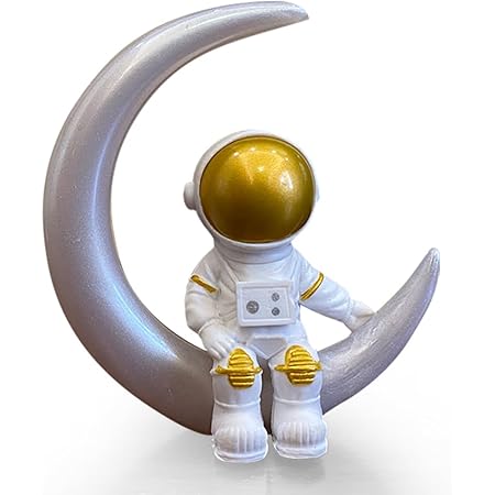 Amazon.com: WINUSD Astronaut Figurine, Gold Moon Astronaut Statue Decor ...
