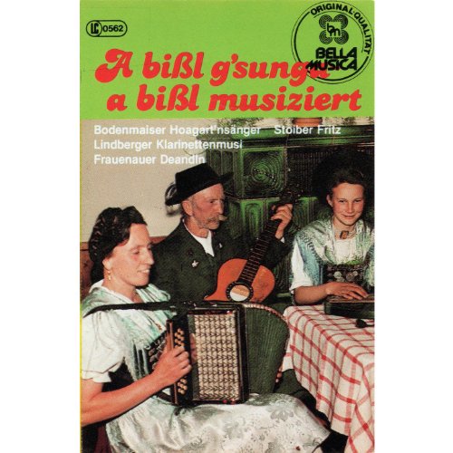 Amazon.com: A bissl g'sunga a bissl musizi : Lindberger Klarinettenmusi ...