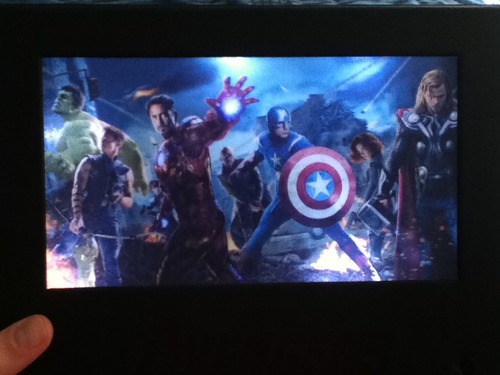 Amazon.com: Avengers Illuminated 3D Lenticular Gift Set - Best Buy ...