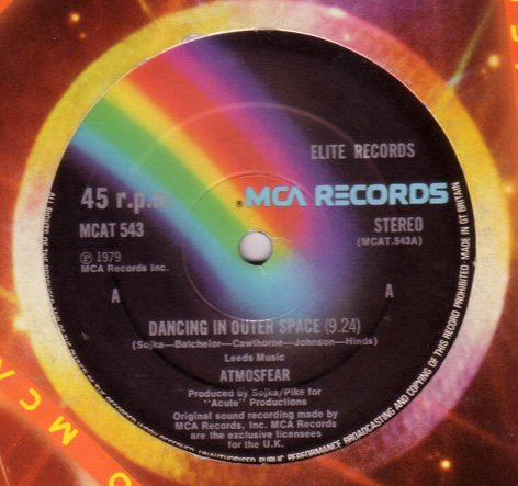 Dancing Outer Space : Atmosfear: Amazon.fr: CD et Vinyles}