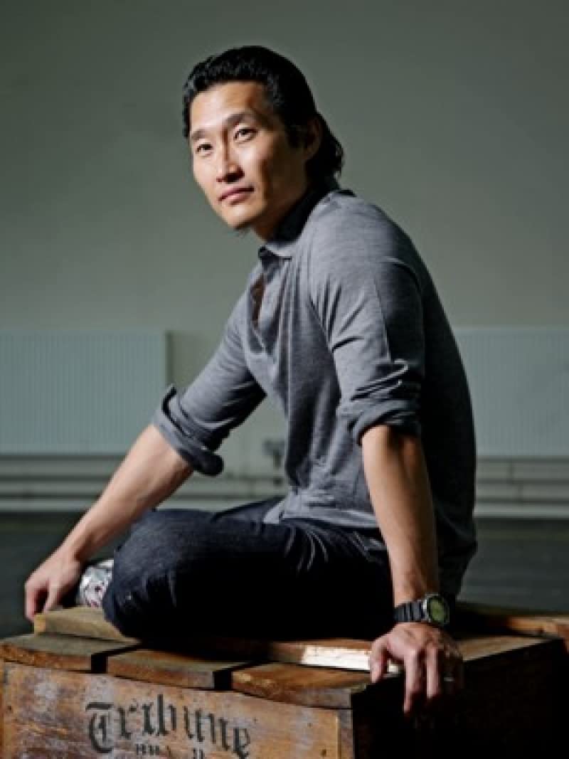 Daniel Dae Kim Body