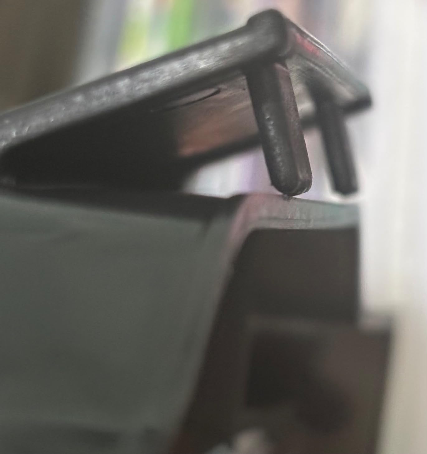 Amazon｜伊勢藤(ISETO) B5 サイズ同人誌収納ケース ダークスモーク 幅24.5×奥行34.5×高さ21.0cm 不透明 日本製 雑誌ケース 本漫画コミック対応 仕切り板 I ...