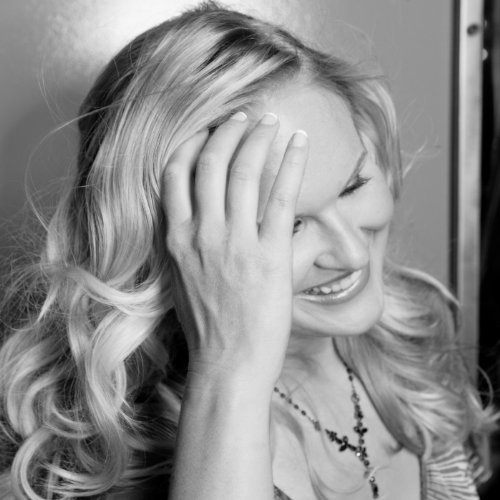 Amazon.com: Not That Kind Of Girl : Lizzy Cameron: Digital Music