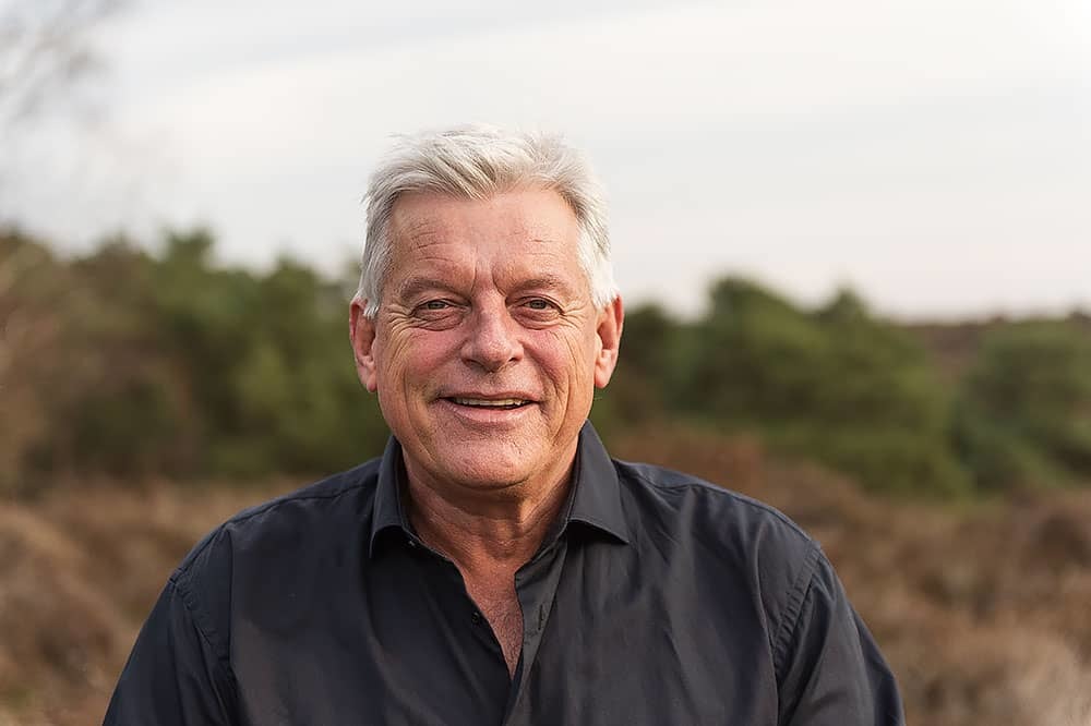 Amazon.co.uk: Martin van Es: books, biography, latest update