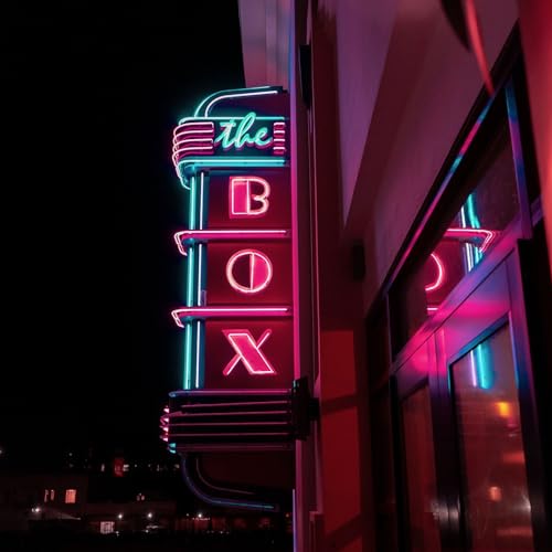 Faith Outside the Box : faithoutsidethebox: Amazon.in: Books