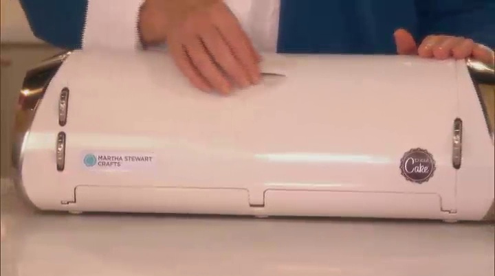 Watch Martha Stewart Cricut Cake Machine on Amazon Live