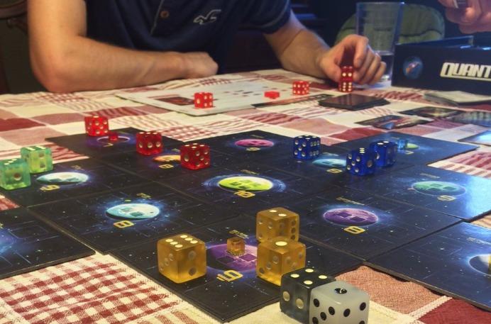 Amazon.com: Quantum: Revised Edition Board Game : Toys & Games