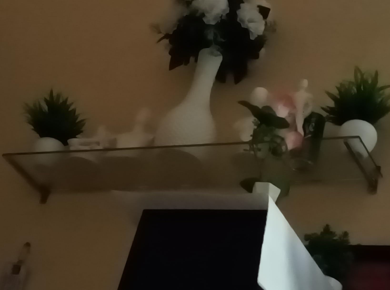 GSB INDIA Adjustable Stainless Steel F Type Glass Shelf Bracket Square ...