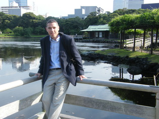 Amazon.com: Richard Leach: books, biography, latest update
