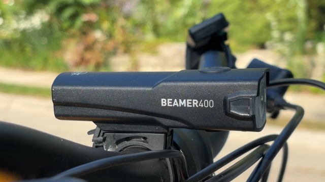 Watch Planet Bike Beamer 400 headlight features on Amazon Live