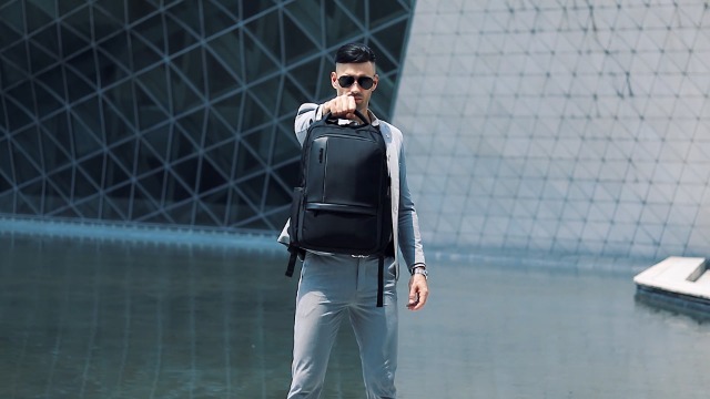 Watch B00120 Office Travel Backpack on Amazon Live