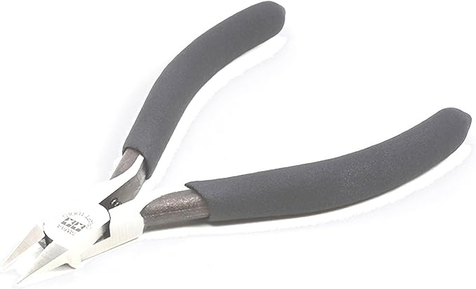 Amazon.com: Tamiya Sharp Pointed Side Cutter NO.123 (74123) : Arts ...