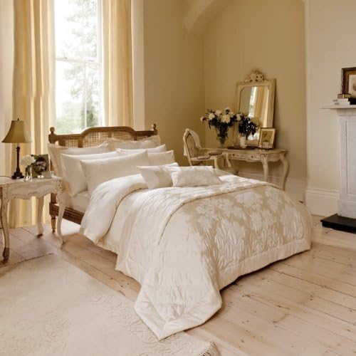 Dorma Elegant Damask Cream 1 x Luxury Throw - One Size 200 x 200cm ...