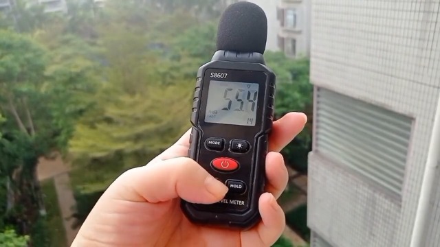 Watch Instructions for use of sound level meter S8607 on Amazon Live