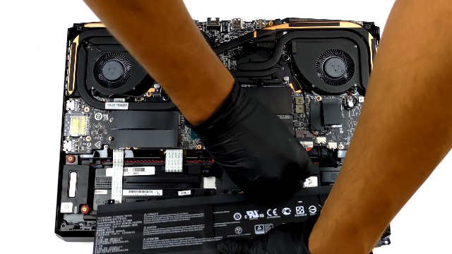 Watch MSI GE76 Raider ﹙2021﹚ - disassembly and upgrade options on ...