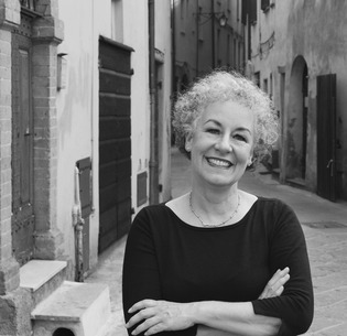 Amazon.com: Suzanne Carreiro: books, biography, latest update