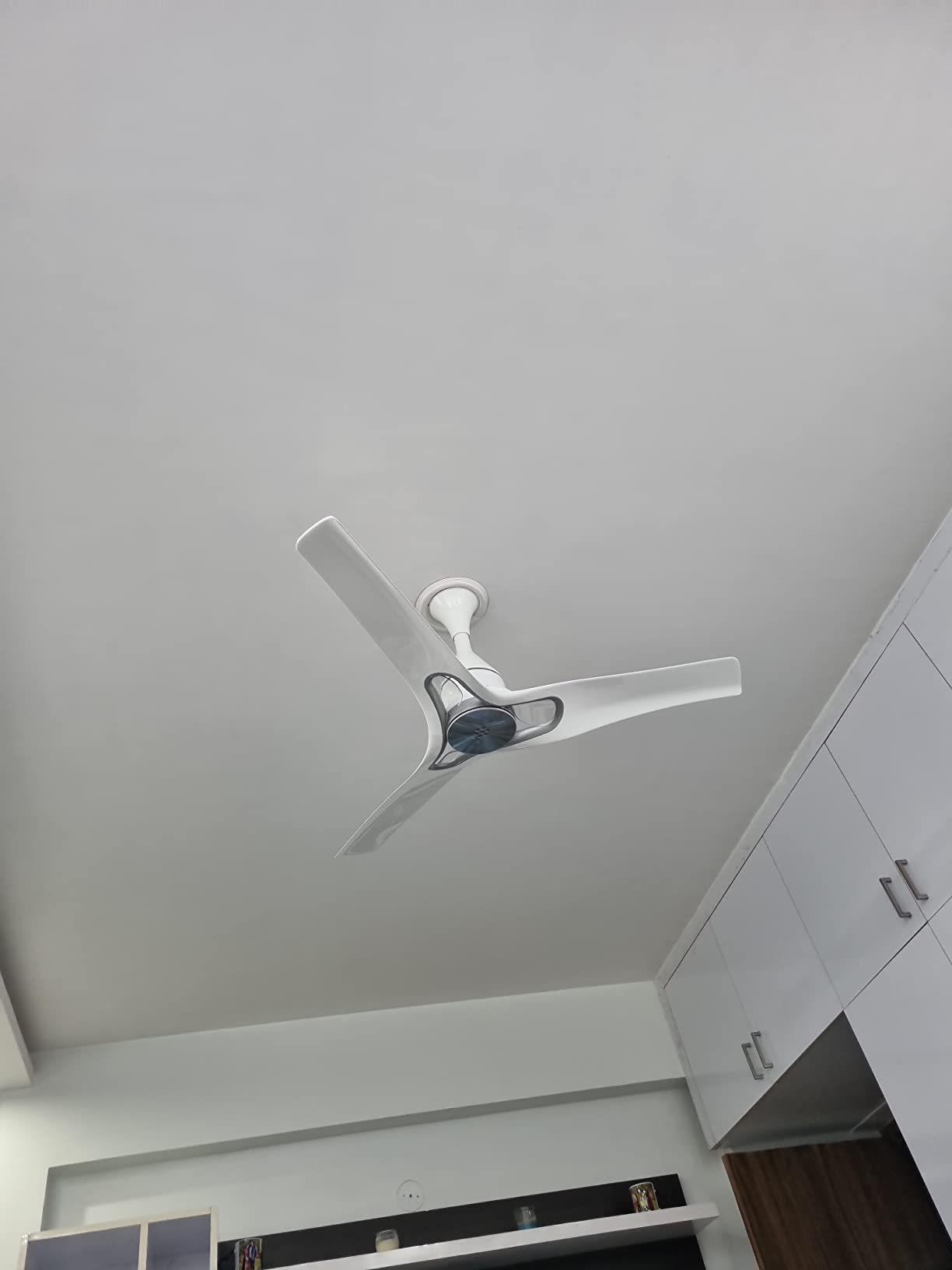 Buy LG 1200 mm Inverter Motor with Remote Biomechanically Designed 3 ...