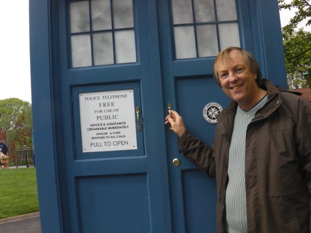 Amazon.co.jp: Nigel Watson: 本、バイオグラフィー、最新アップデート