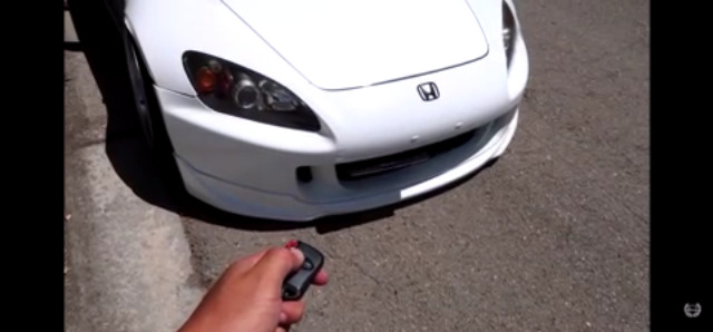 Watch Ballade Sports Retractable Motorized License Plate Frame Holder ...