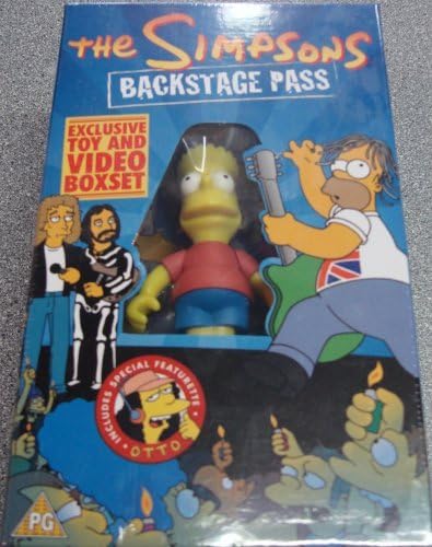 THE SIMPSONS BACKSTAGE PASS EXCLUSIVE TOY AND VIDEO BOXSET : Amazon.co.uk