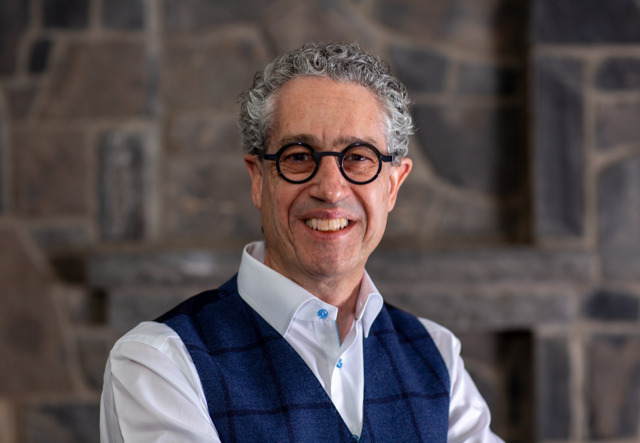 Amazon.com: Peter Tertzakian: books, biography, latest update