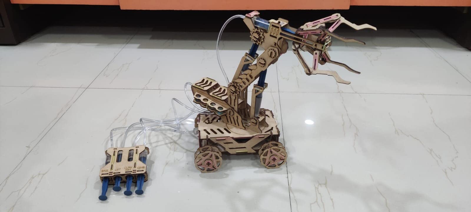 Buy teehee® Robo Gripper DIY STEM Kit Fun Toy Kid Engineering & Science ...