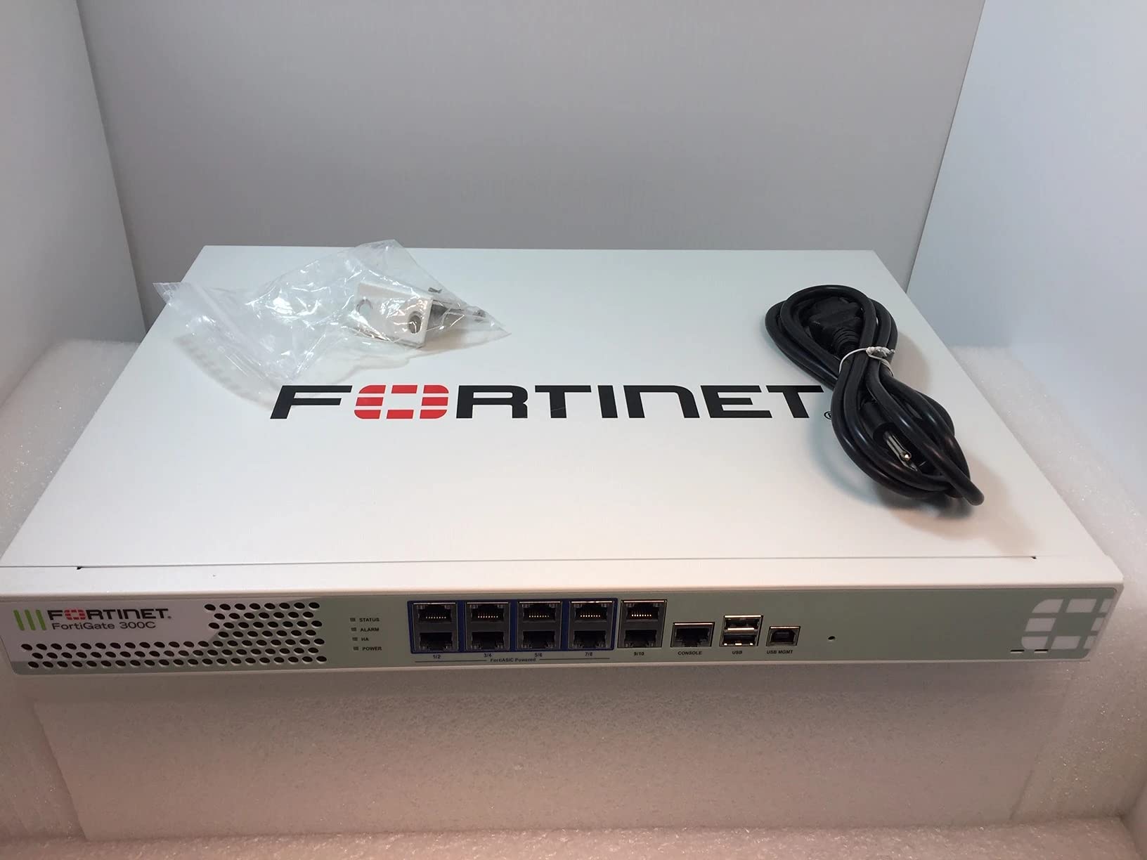 Amazon.com: Fortinet FortiGate-300C Security Appliance (Hardware Only ...