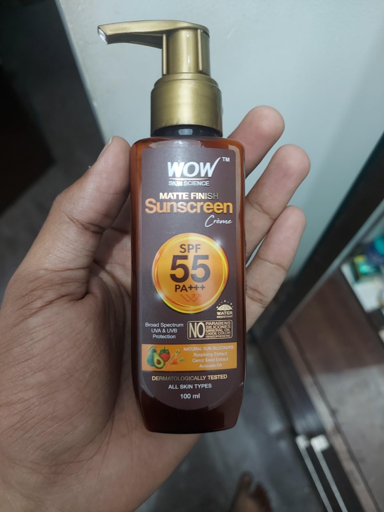 WOW Skin Science Sunscreen SPF 55 PA+++ Matte Look Ultra Light | Broad ...