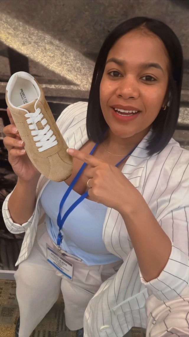 Watch Tennis Shoes for womens on Amazon Live
