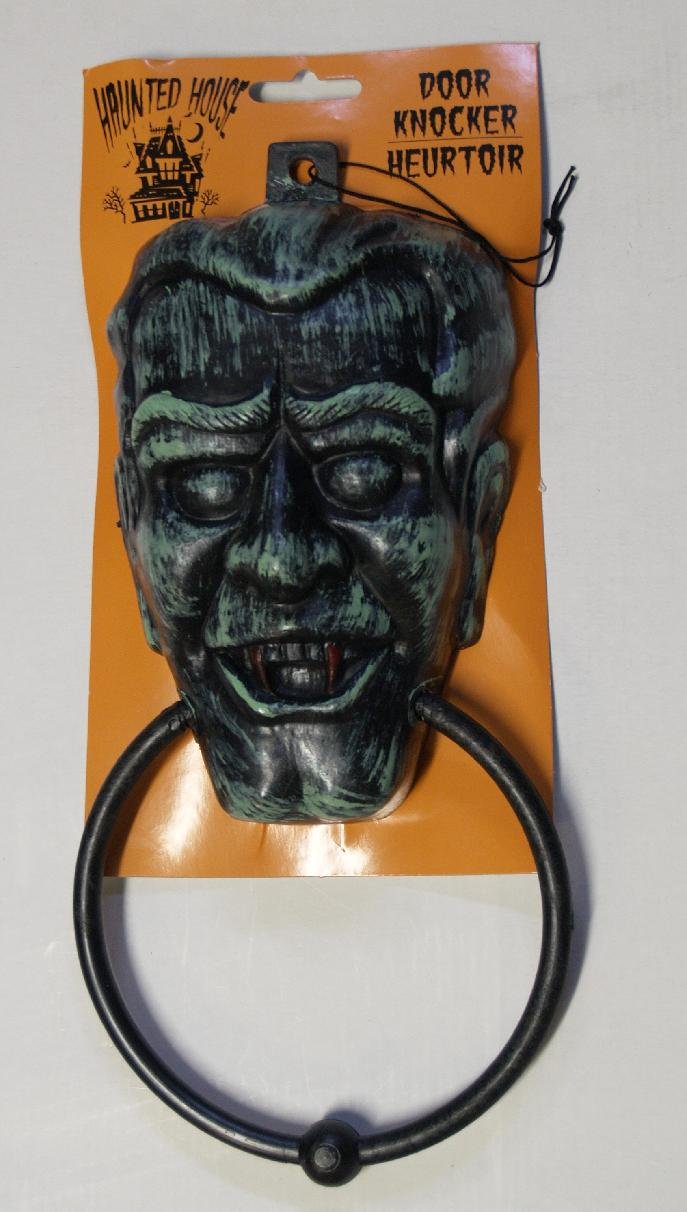 Amazon.com : Scary & Non Scary Halloween Decorations (Plastic Spooky ...