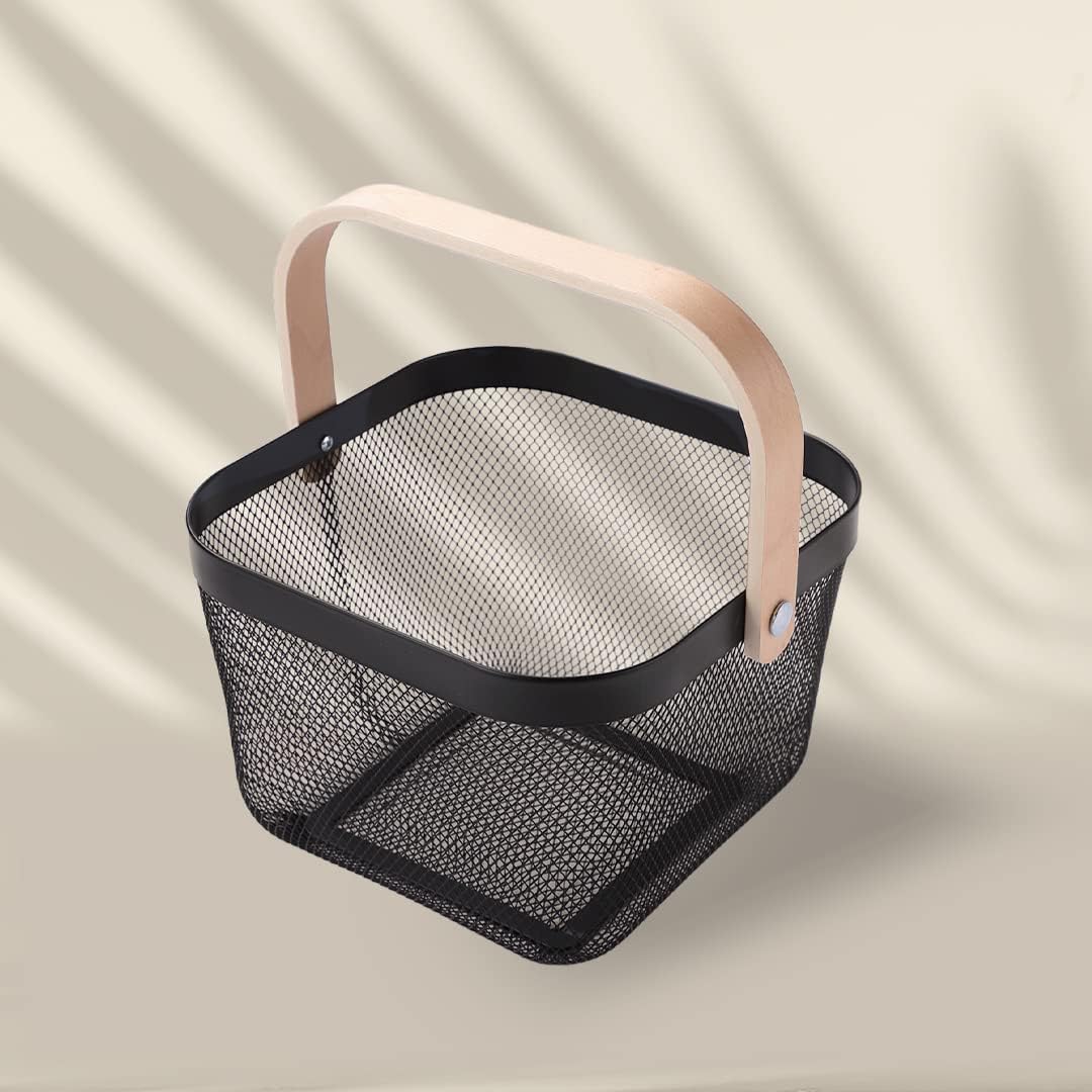 The Better Home Metal Mesh Fruit Basket With Wooden Handle | Kitchen ...