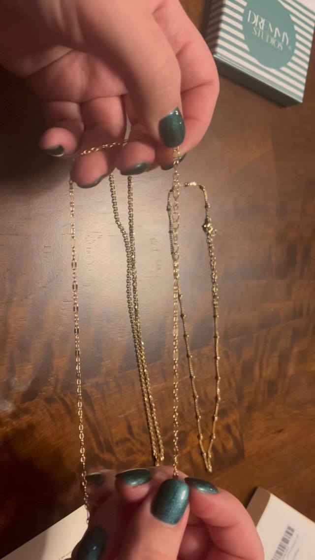 Watch Three lightweight chains that can be used together or not on ...